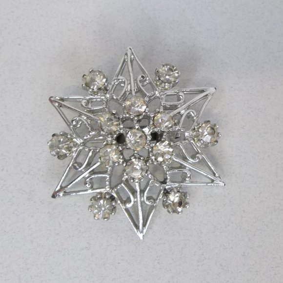 Vintage | Jewelry | Vintage Rhinestone Silver Star Brooch Pin | Poshmark